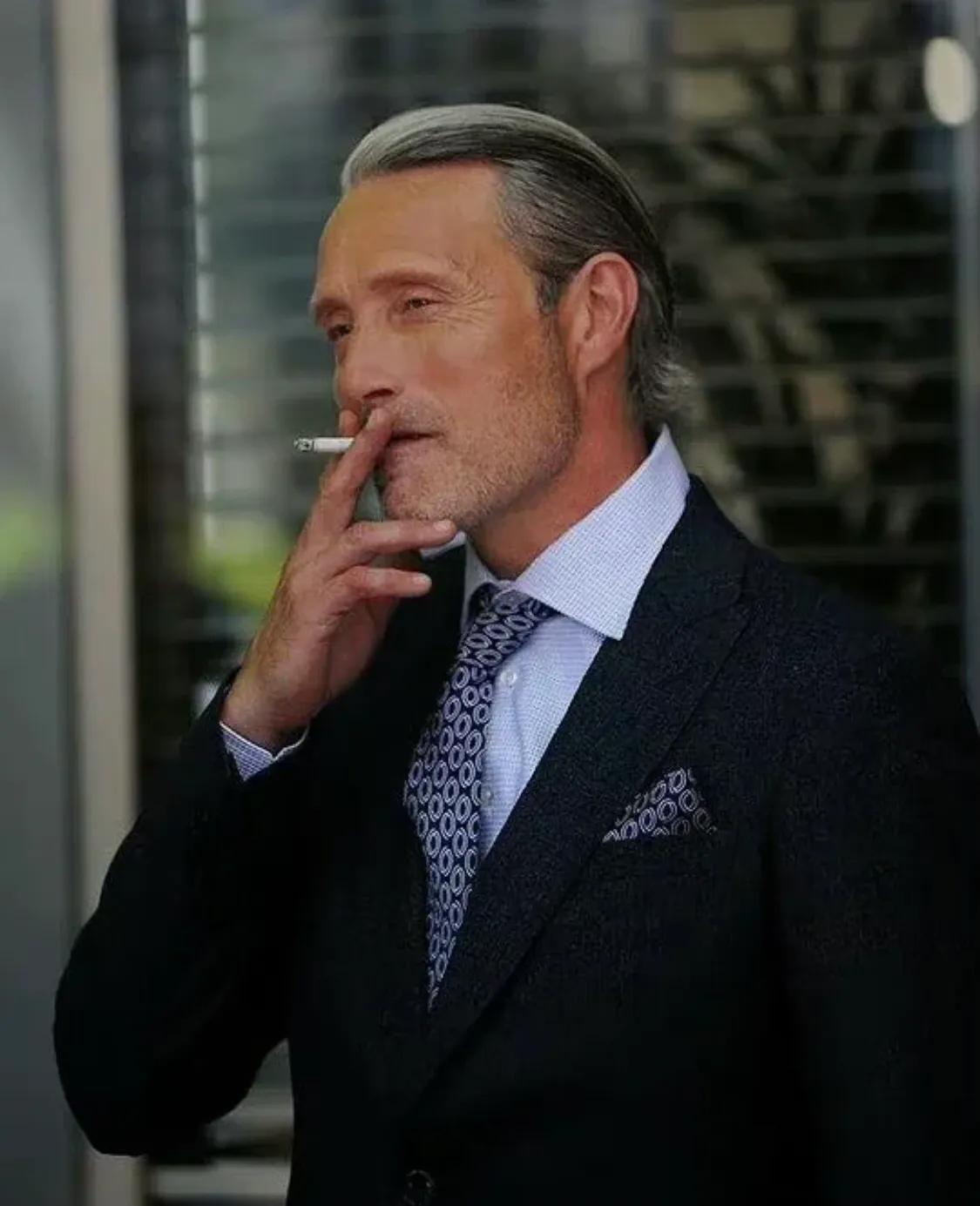 European and American Star Atlas - Max Mickelson - iNEWS