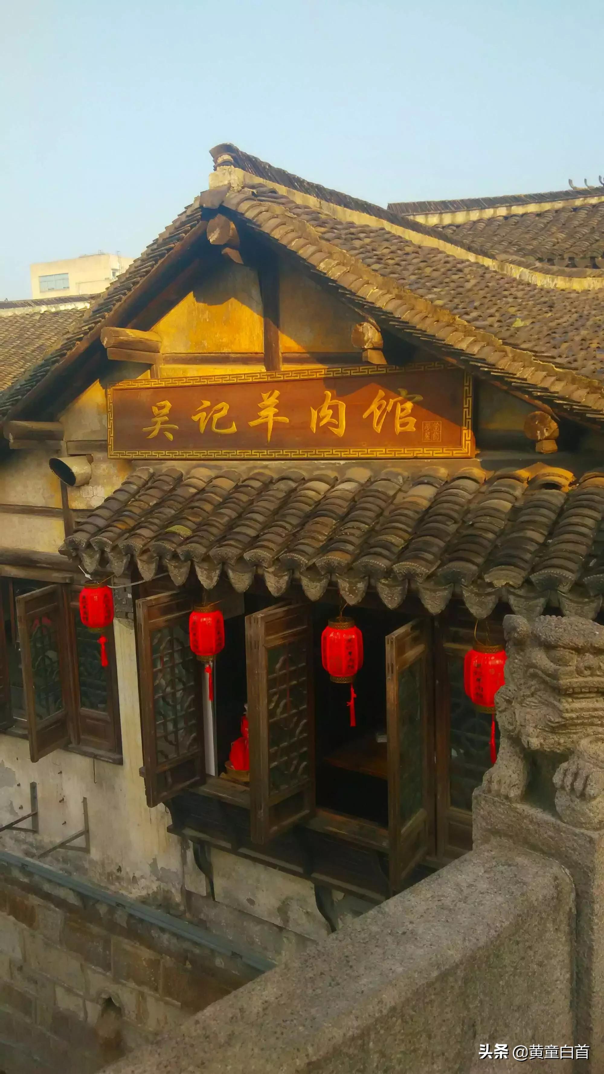 Xinchang Ancient Town in Pudong, Shanghai - iNEWS