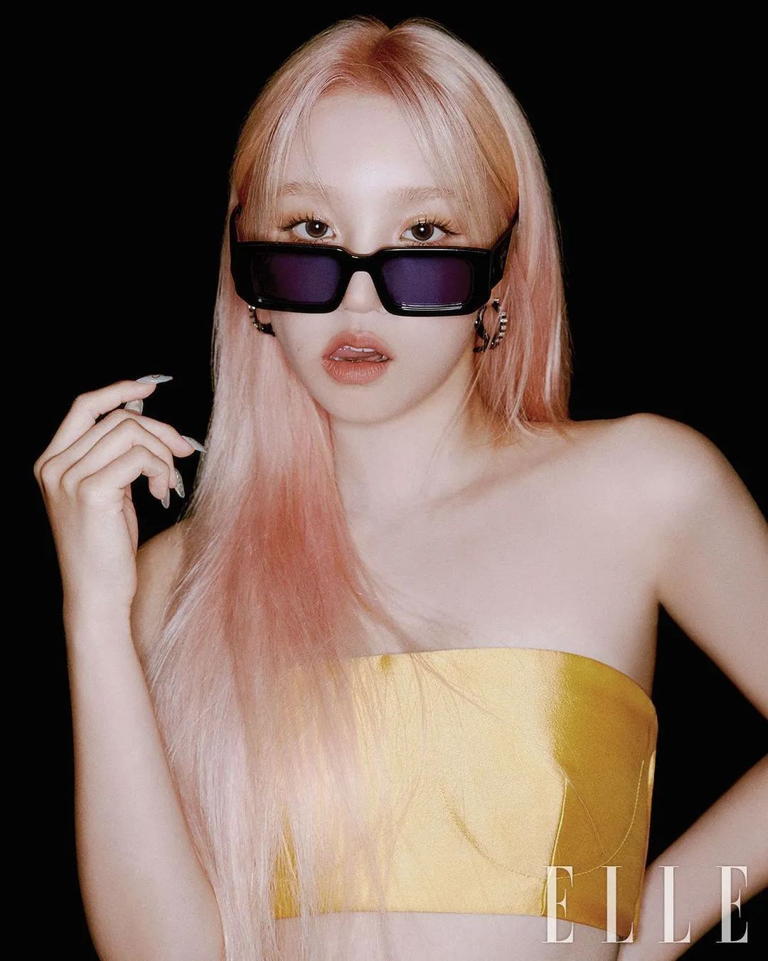 Song Yuqi's pink hair refreshes the peak of her appearance, and the ...