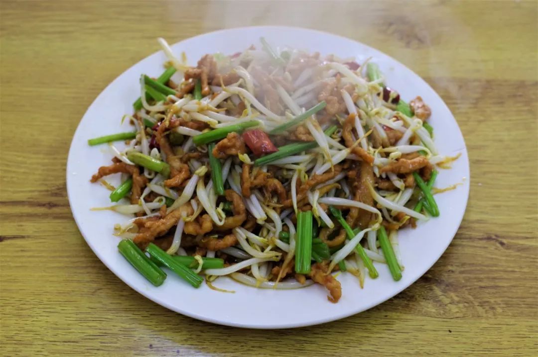 Jining cuisine, which is famous for its fresh, fragrant and salty food ...