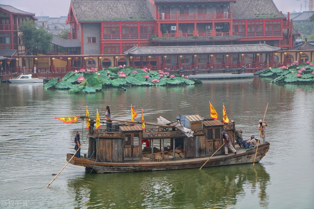 The romance of the literati in the Song Dynasty, a wave within a wave ...