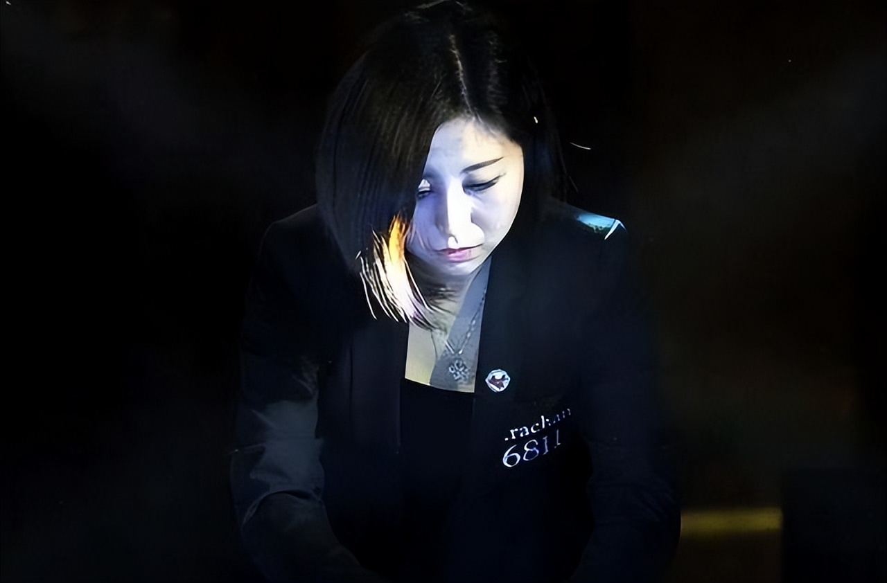 She is the most beautiful referee in Chinese billiards!Controversy ...