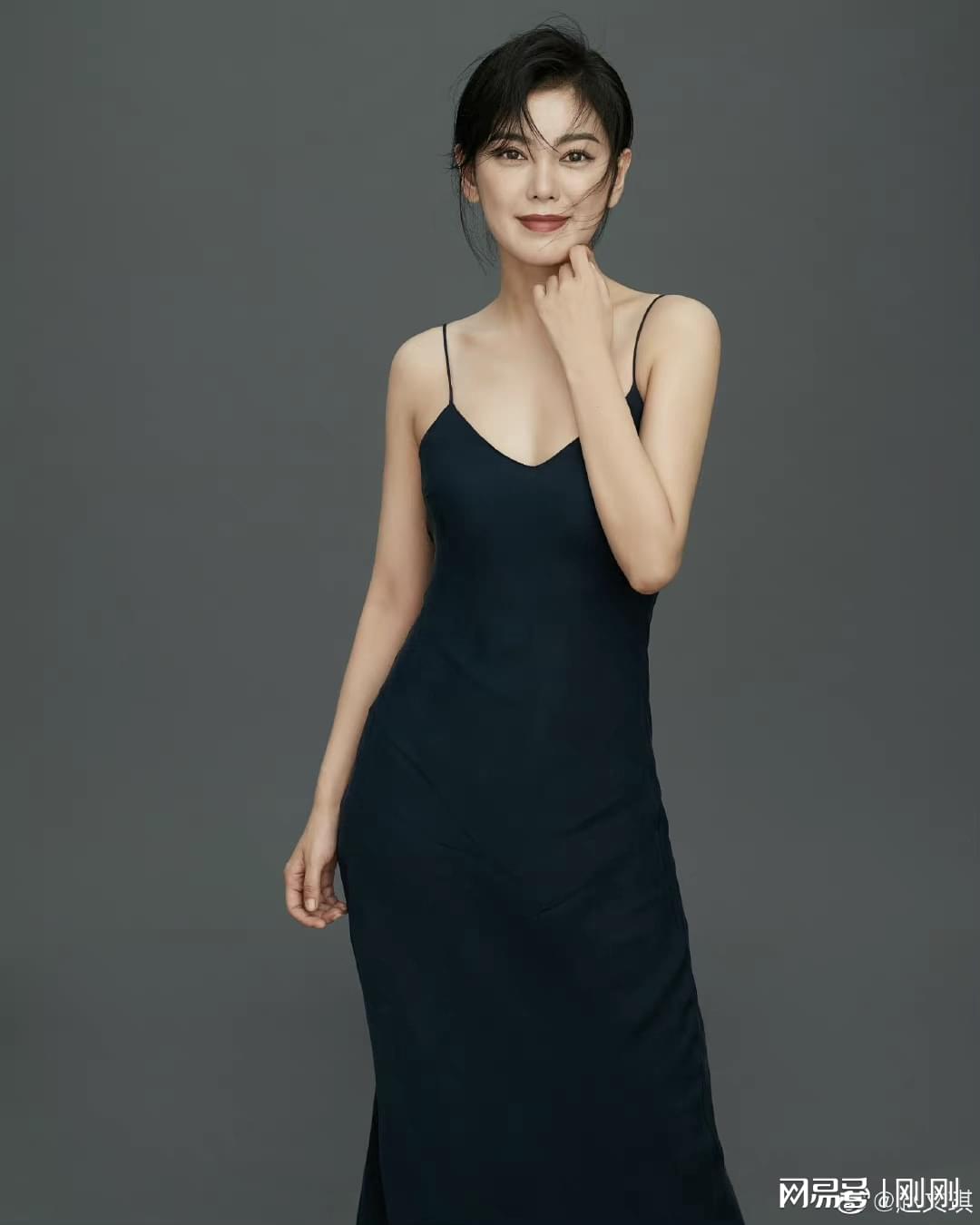 Zhao Wenqi, the most charming goddess in the love apartment - iNEWS