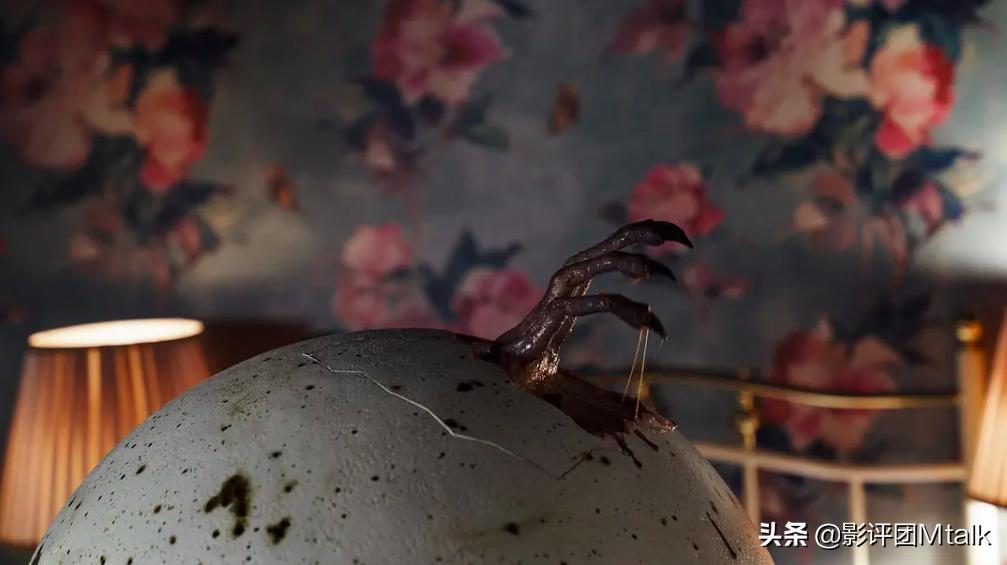 "Hatch" monster eggs hatch horror demons, the grotesque growth story of ...