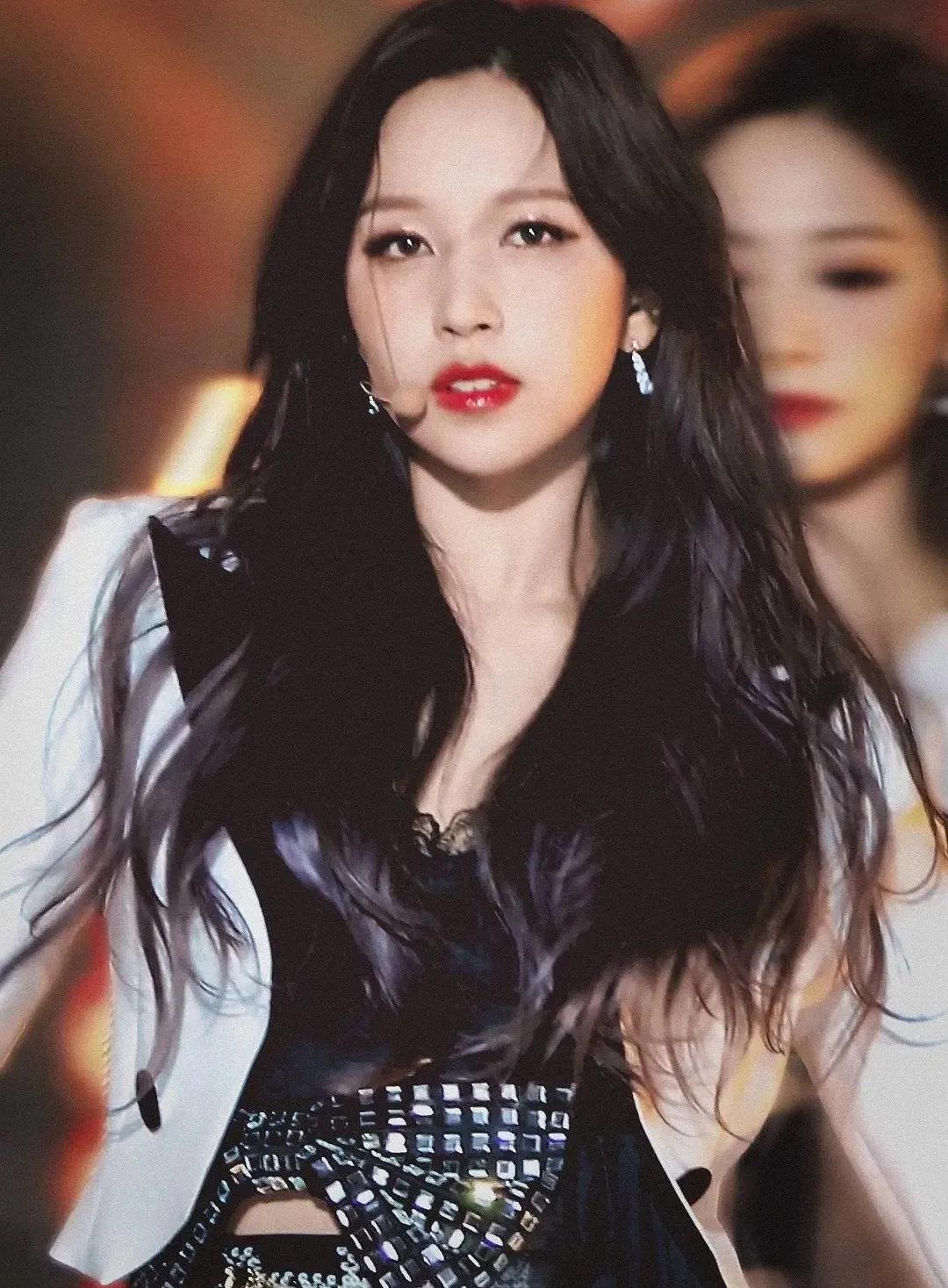 Japanese-Korean female singer Nai Minami - iNEWS