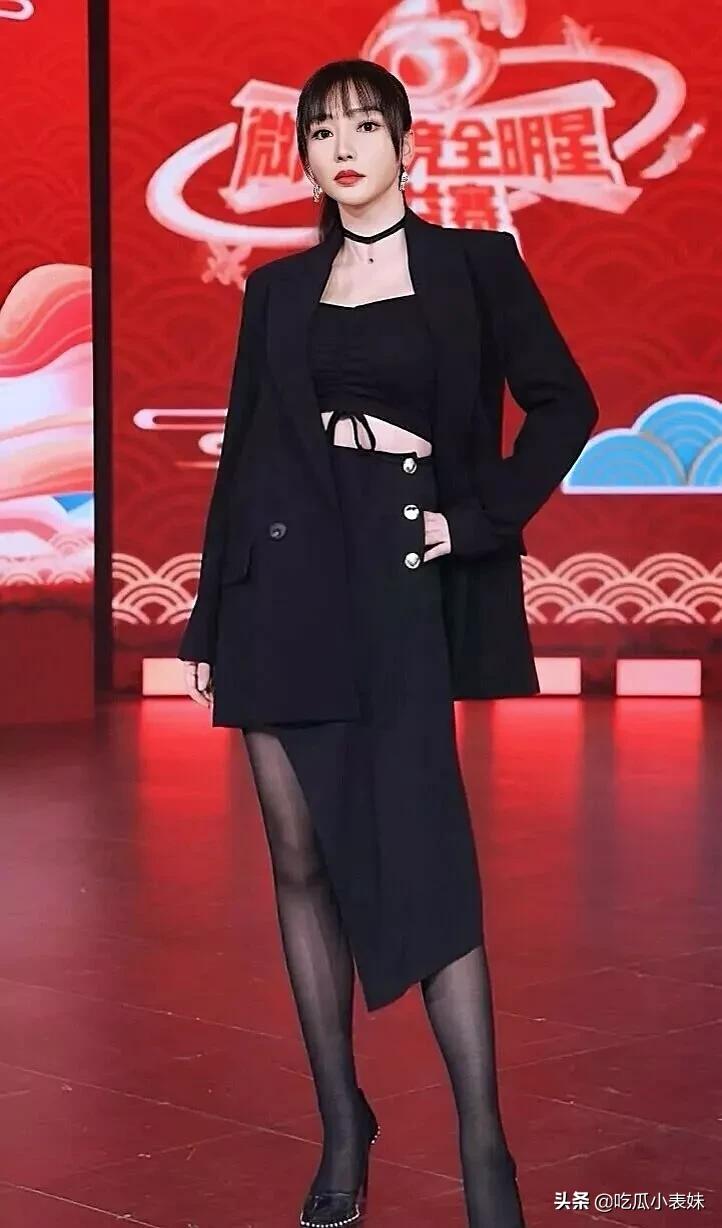 Liu Yan, proud figure, charming and moving - iNEWS