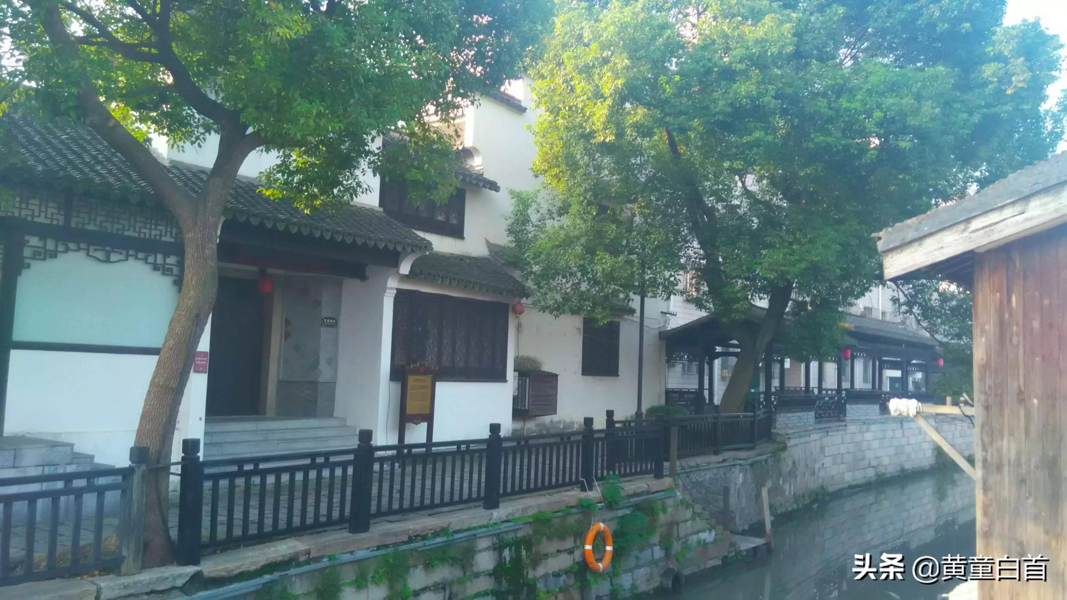 Xinchang Ancient Town in Pudong, Shanghai - iNEWS