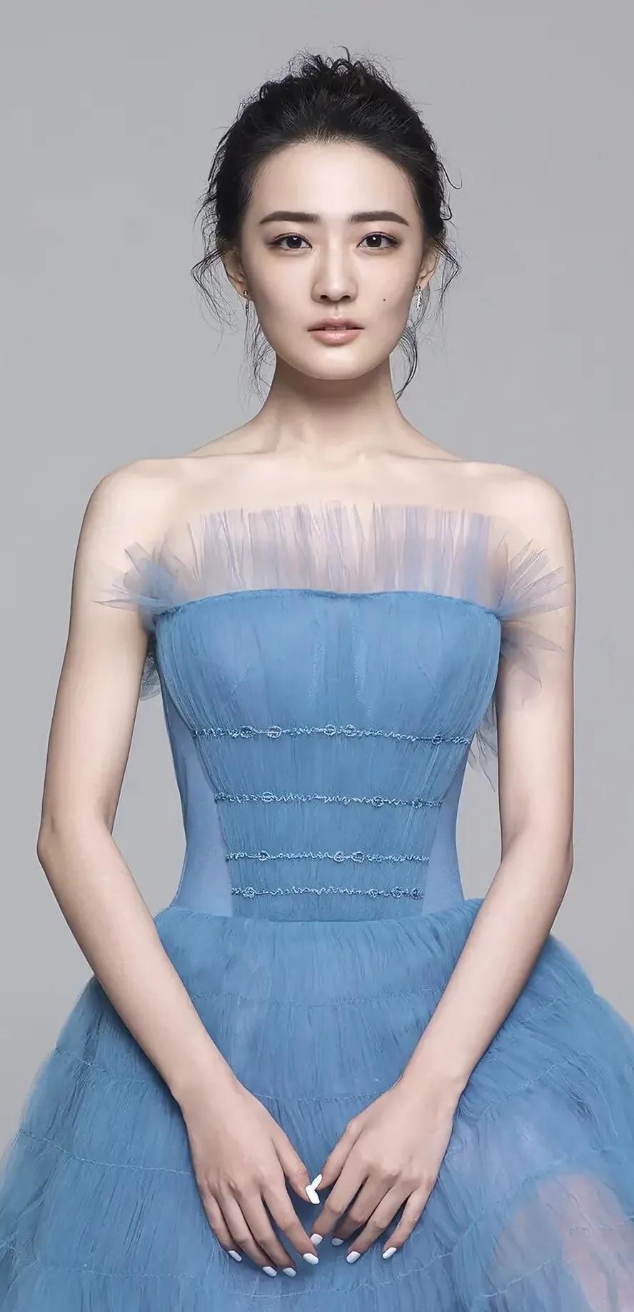 Sexy beauty, Xu Lu - iNEWS