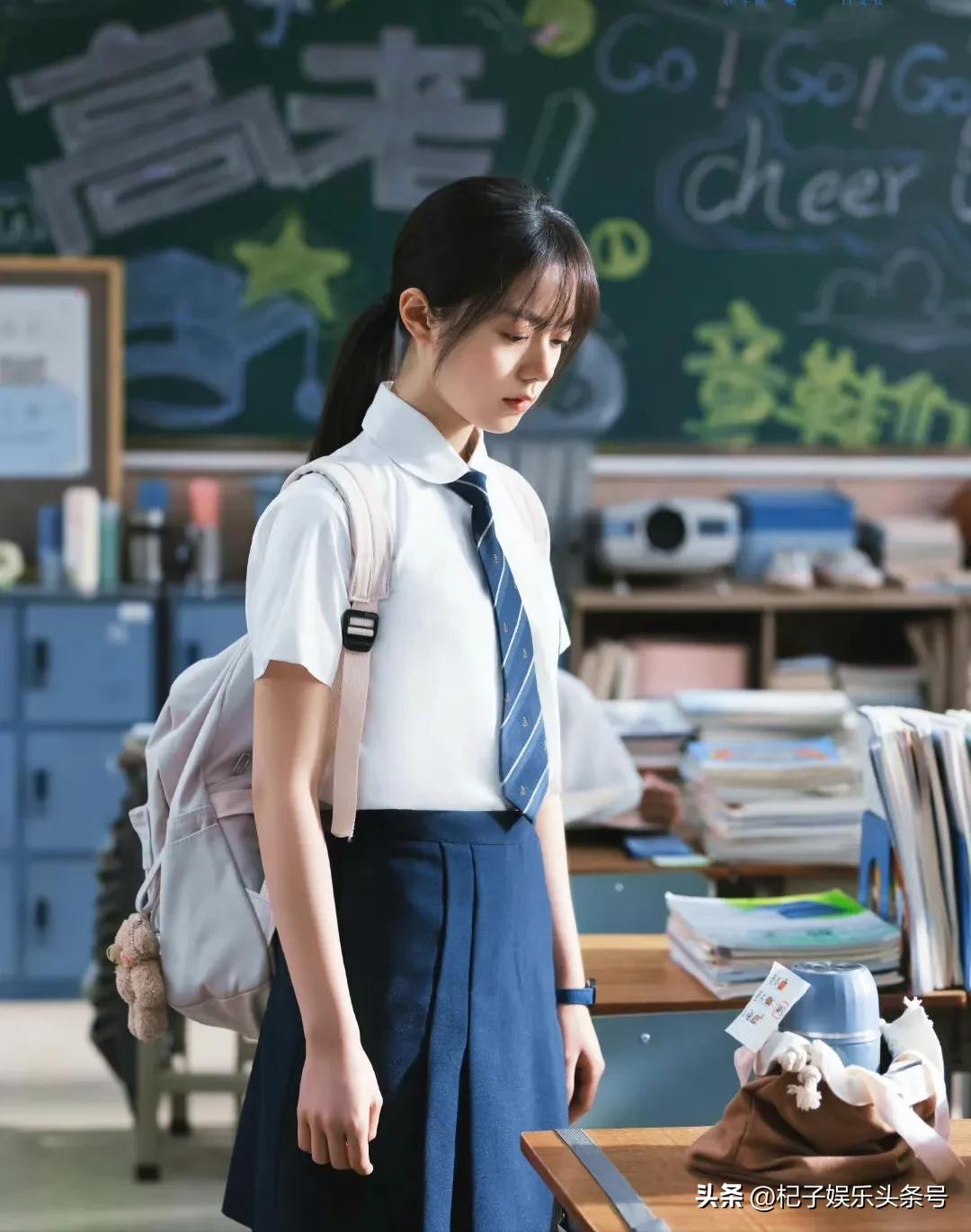 When female stars wear school uniforms, Zhao Liying, Bailu, Ju Jingyi ...