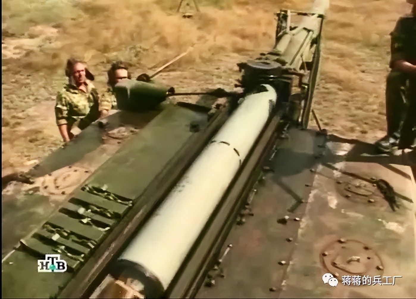 The Russian 2S4 mortar fired 240mm laser-guided shells to directly hit ...