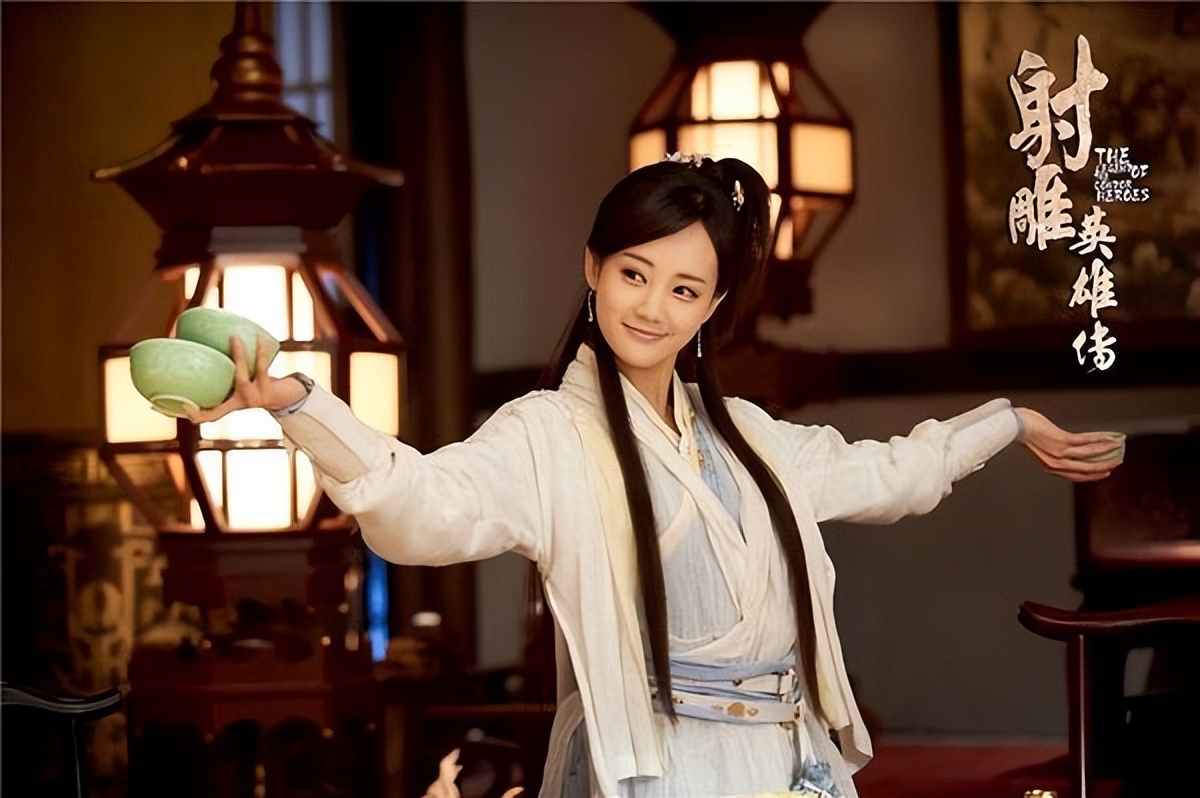 Also playing "Huang Rong", watching Weng Meiling, Ariel Lin and others ...