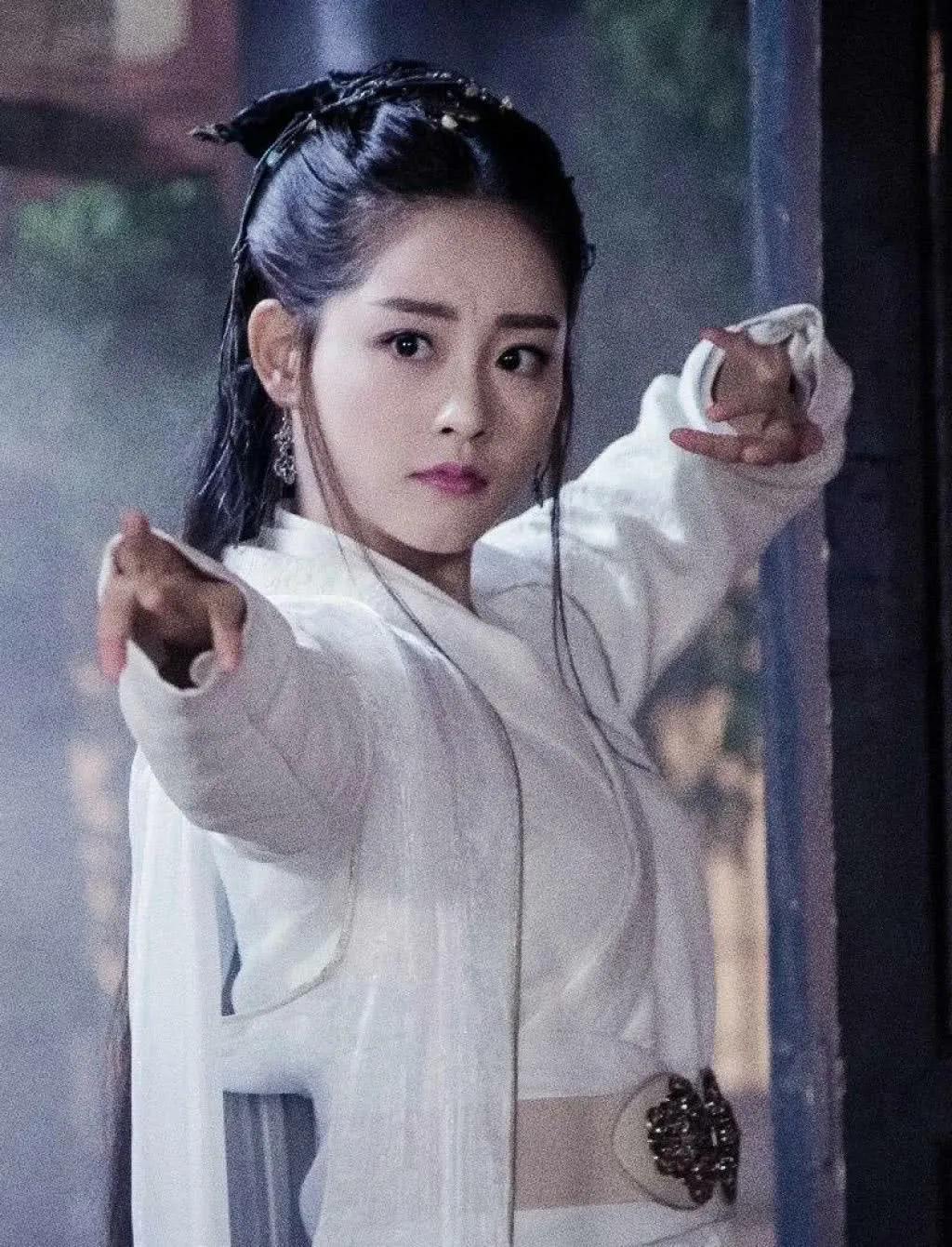 Zhou Zhiruo: Like a fairy left in the world - iMedia