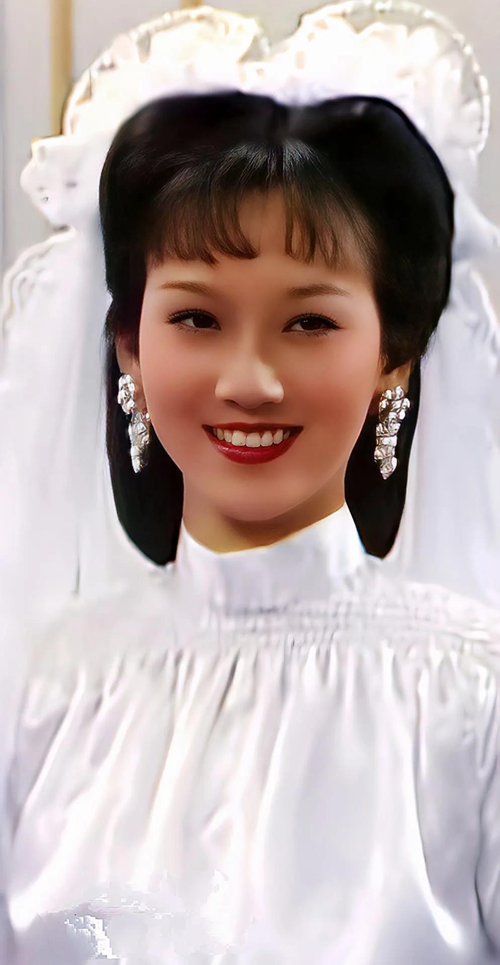 Zhao Yazhi played Feng Chengcheng in the 1980 version of the TV series ...