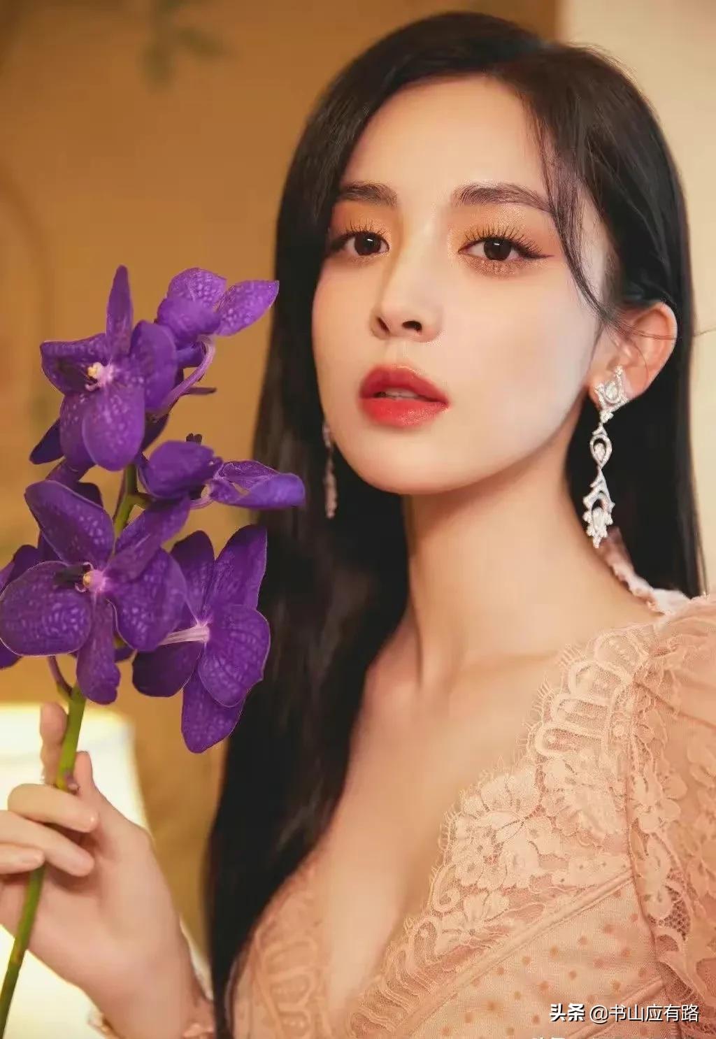 Gulinaza: The facial features are so delicate and charming, and the hot ...