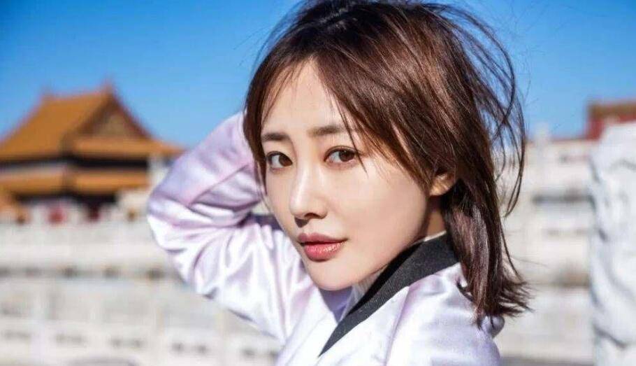 Li Chun: He acted in "The Thirteen Hairpins of Jinling" when he debuted ...