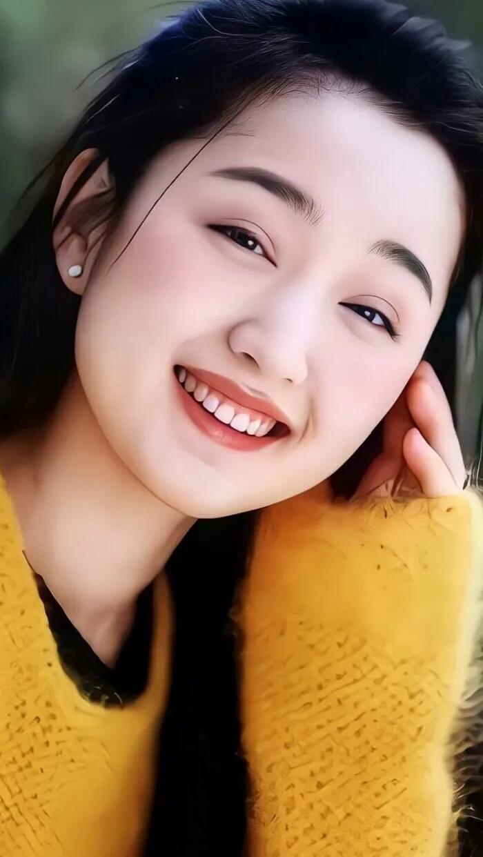 Yang Yuying: Pure and sweet, as beautiful as a fairy - iNEWS