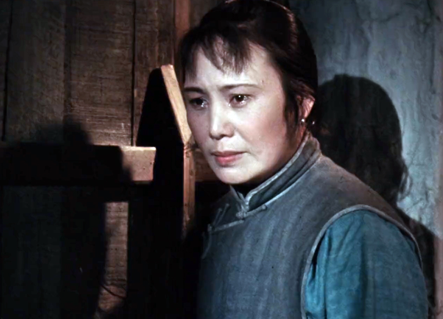 The same big star plays a rural woman, put Bai Yang and Zhang Ruifang ...