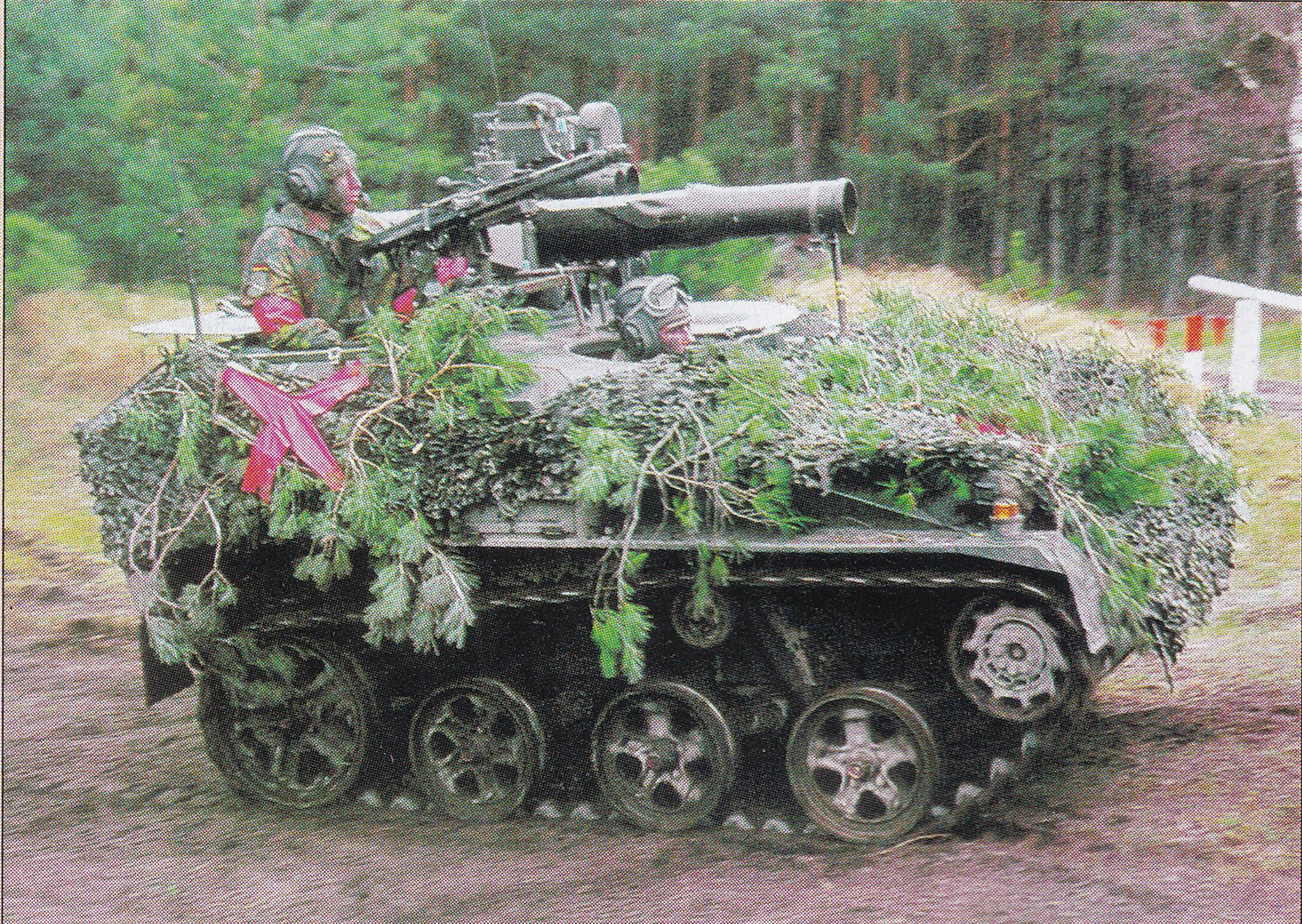 Airborne Iron Cavalry - German "Weasel" armored vehicle family - iNEWS