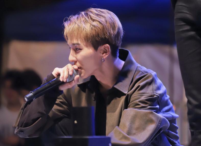The genius rapper Song Minhao, who was named GD's successor, has a ...