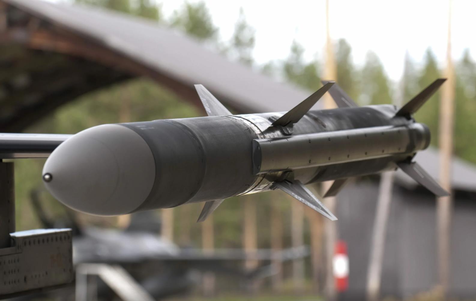 Russia's R-37 series of missiles have surpassed attack performance and ...