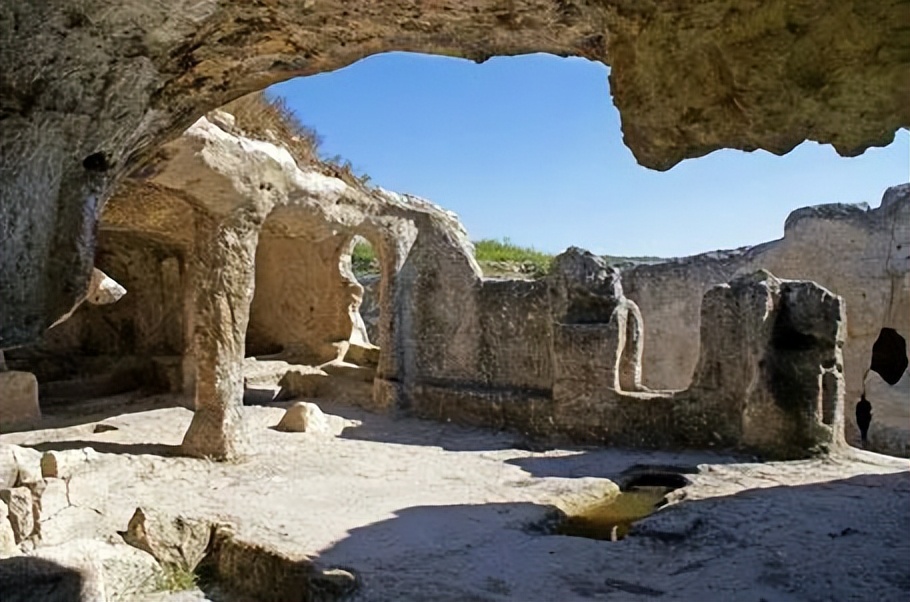 The Secrets of the Crimean Pyramids - iNEWS