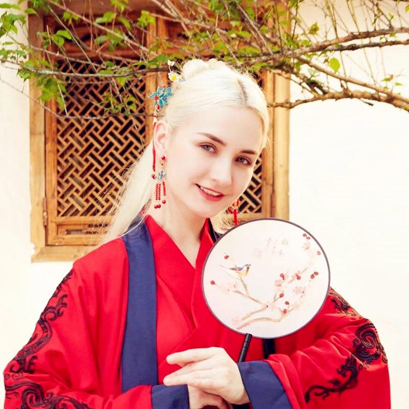 Italian mixed-race woman, settled in China for love, has become ...