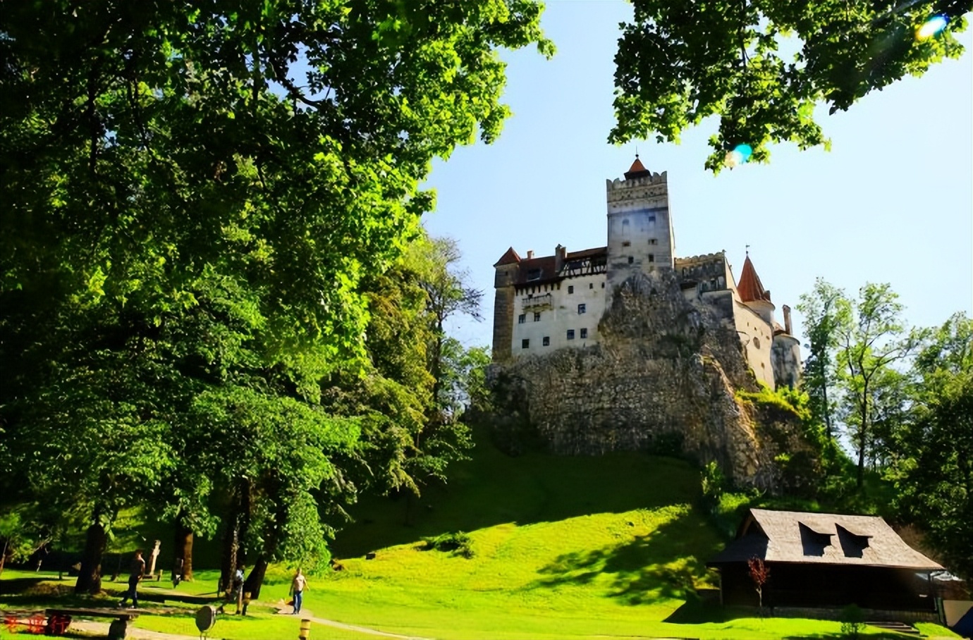 Into the Balkans (28) - Visit "Vampire Castle" "Romania" - iNEWS