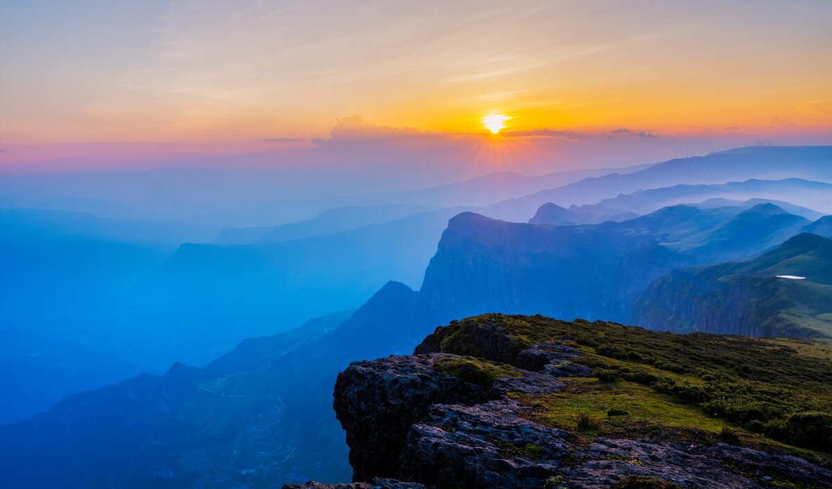 With a drop of 1,200 meters, it is praised as the edge of the world by ...