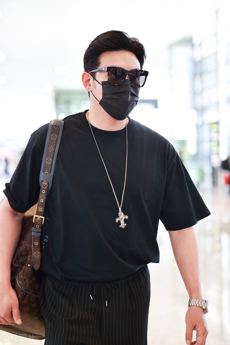 Lu Yi in 1976 - iNEWS