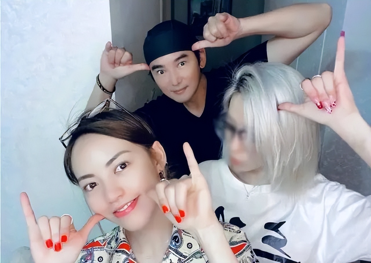 Jiao Enjun posted photos of his eldest daughter's figure - iNEWS