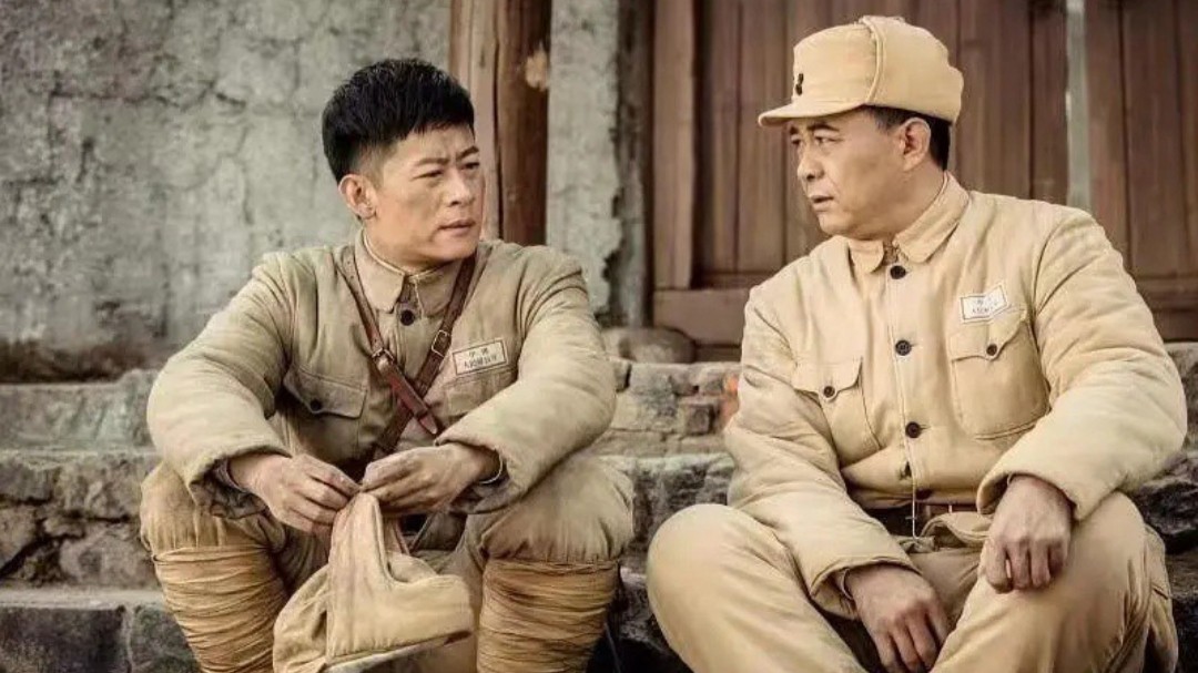 Li Jian re-enacted the Anti-Japanese War drama, partnered with the old ...