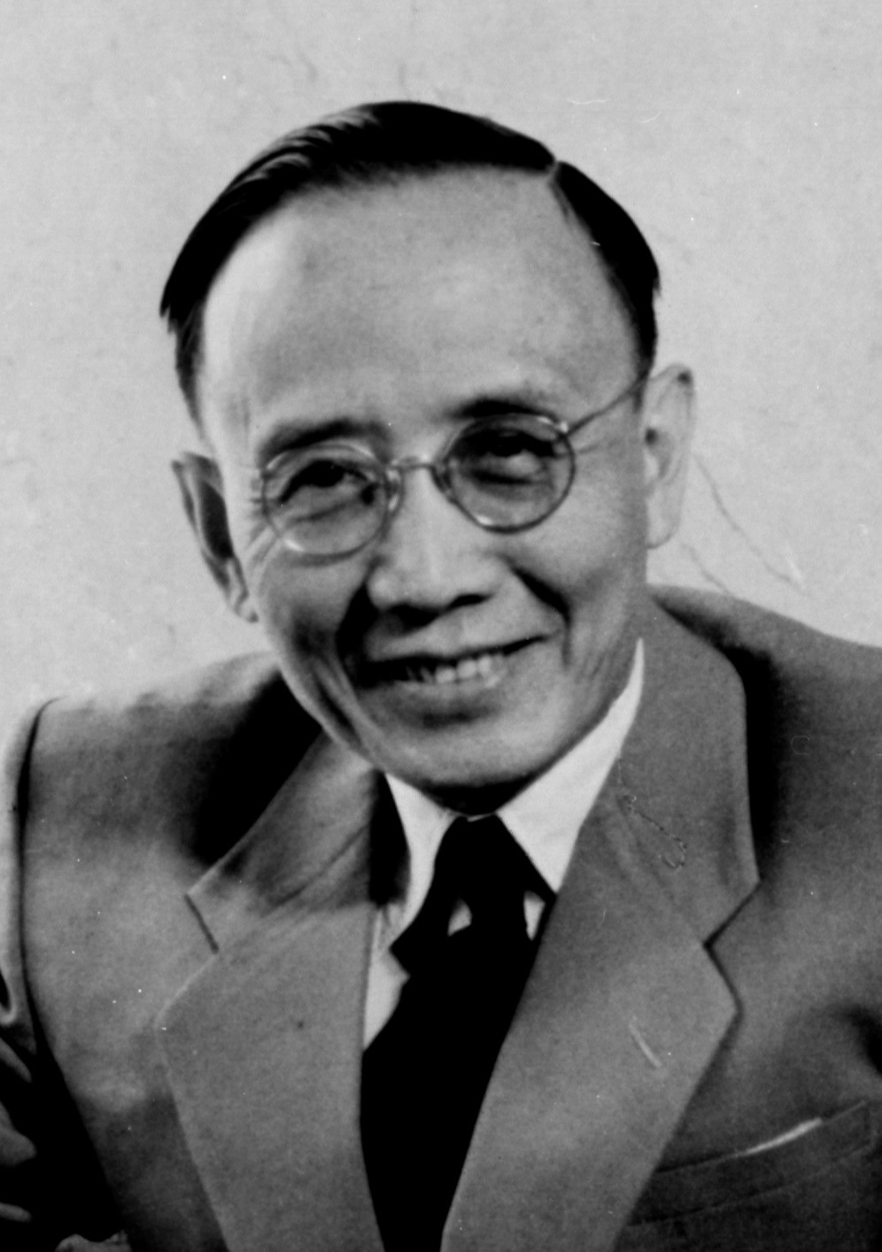 Guo Moruo scolded Lu Xun with 4 words, and Lu Xun replied with 1 word ...