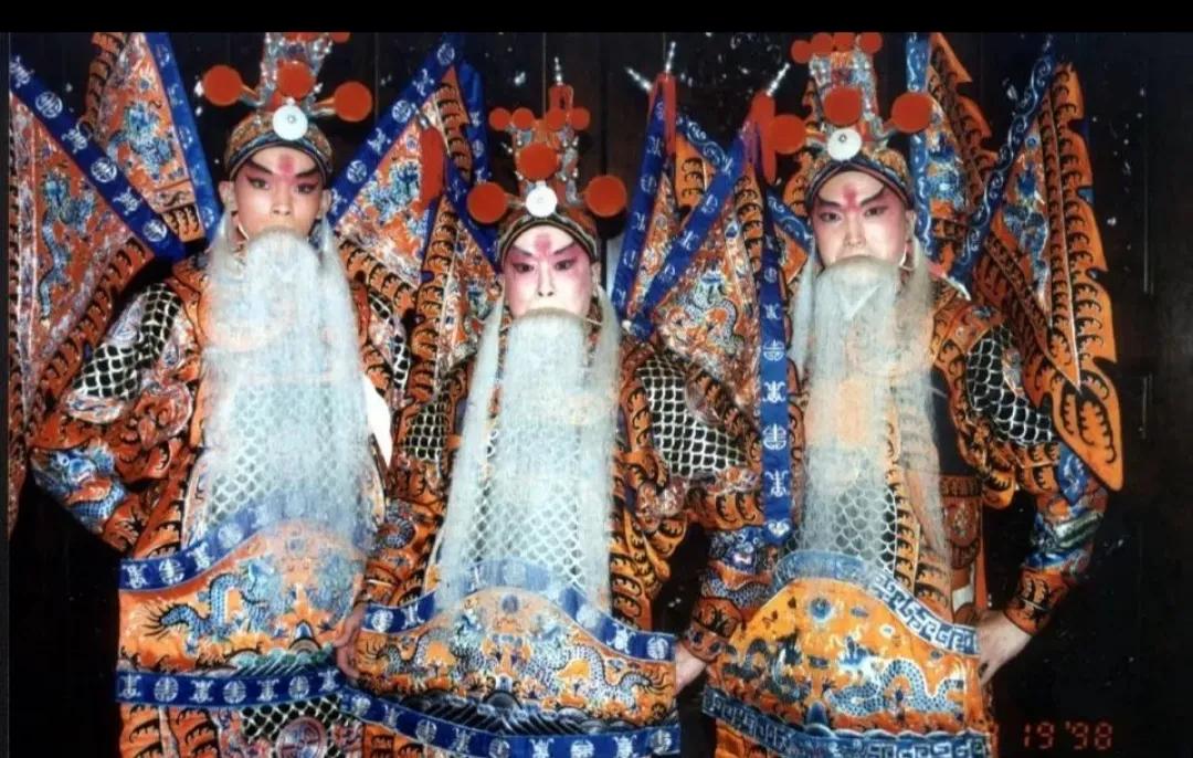 Lao Shen Talks Opera: "Seven Generations of Tanmen" Witnesses Two ...