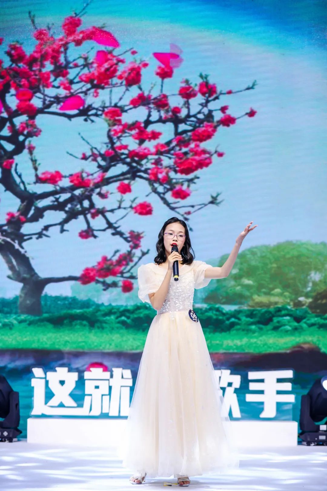 "This is the singer" interview with the most popular contestant: Gu ...