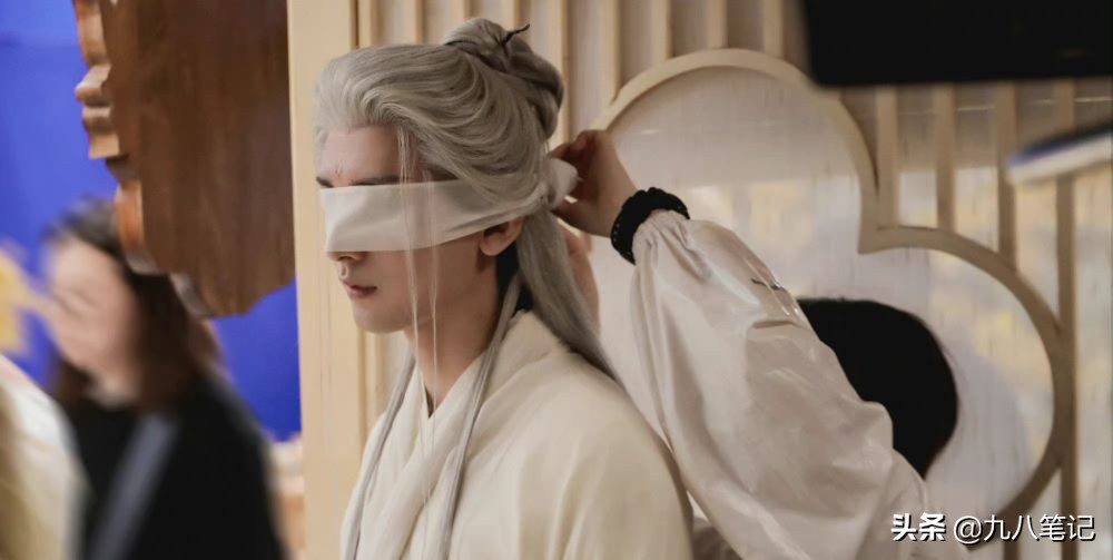Youku Plans To Broadcast Agarwood Is Like Crumbs After Happiness To