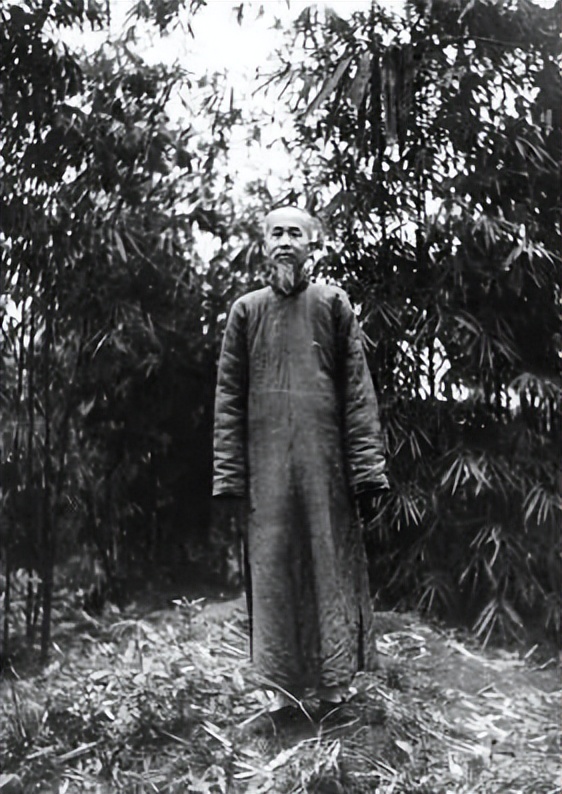 Xiong Shili: China's Only "Mad" - iNEWS