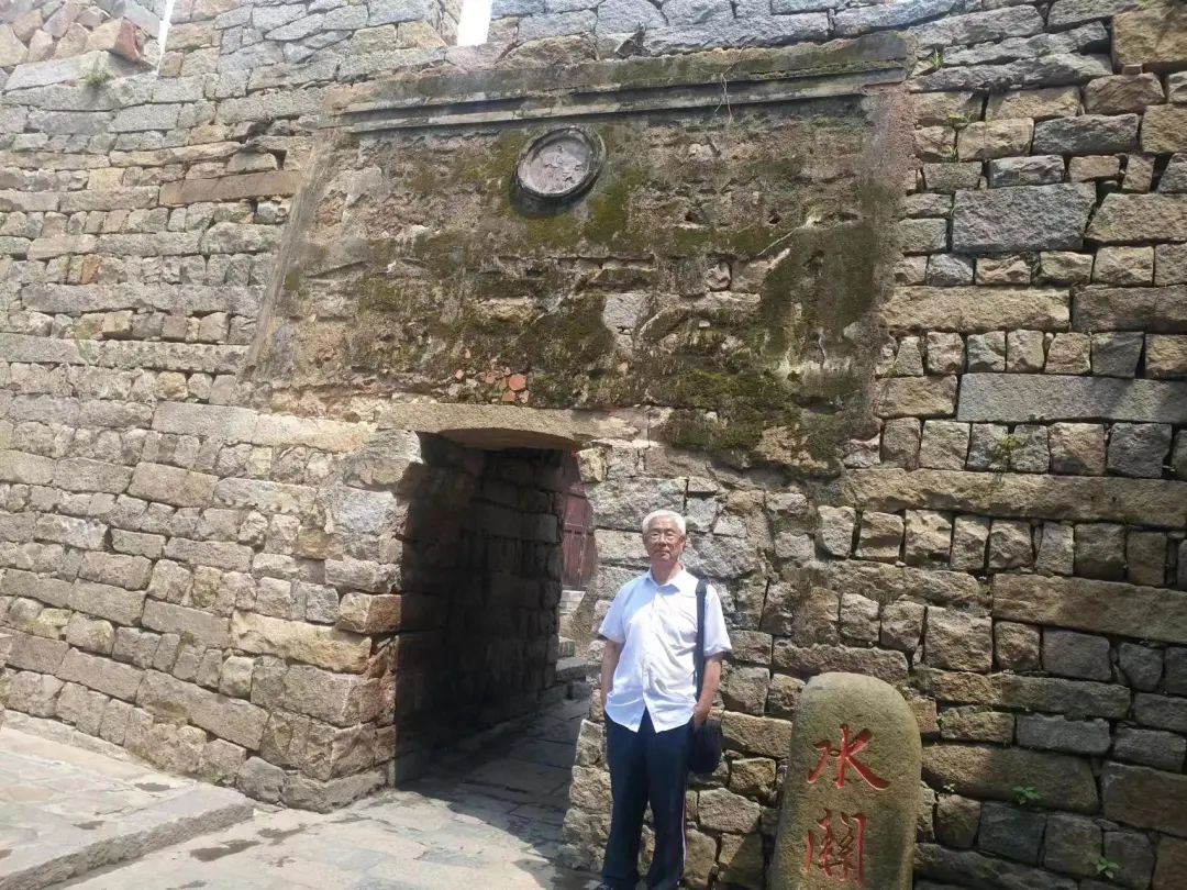 Dai Qizhang's Prose: Entering the Ancient City of Chongwu - iNEWS