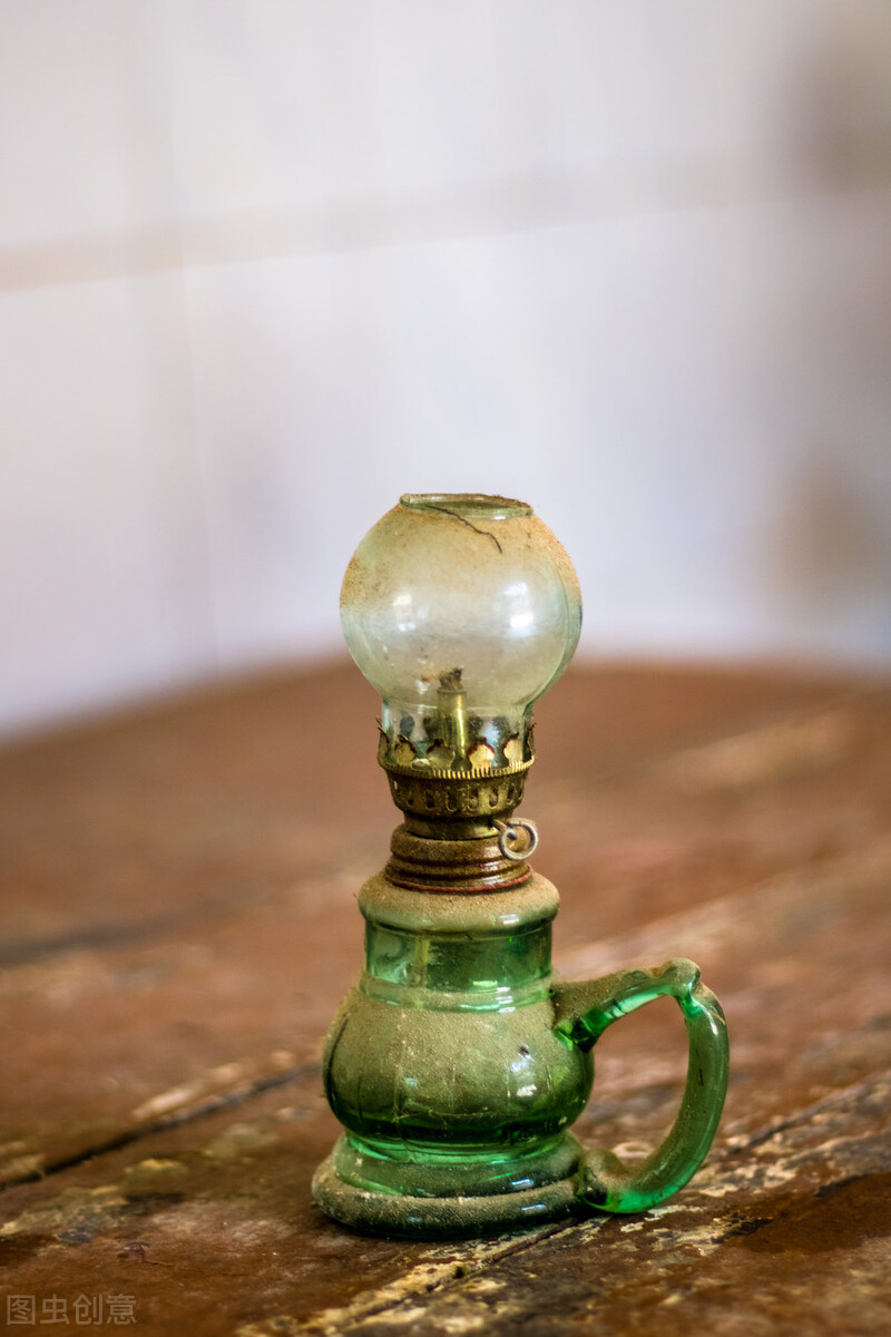 Tomb Everbright Lamp - iNEWS