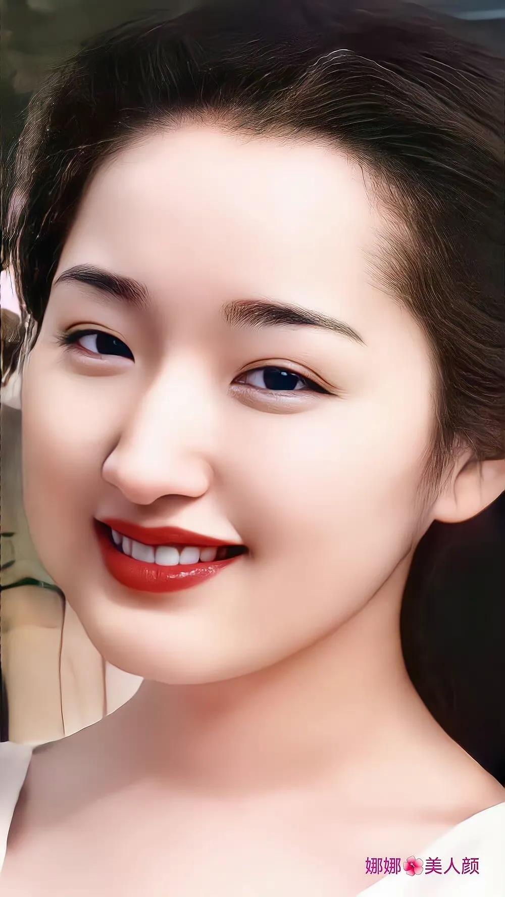 Yang Yuying: Pure and sweet, as beautiful as a fairy - iNEWS