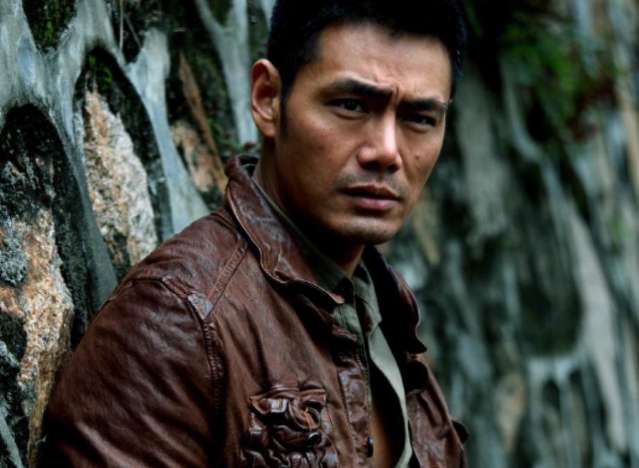 In 2000, 10 days after the filming of Xiaoao Jianghu, the actor Shao ...