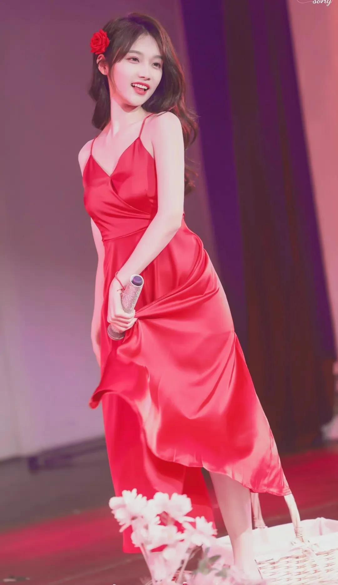 The cool and sweet Song Xinran - iNEWS