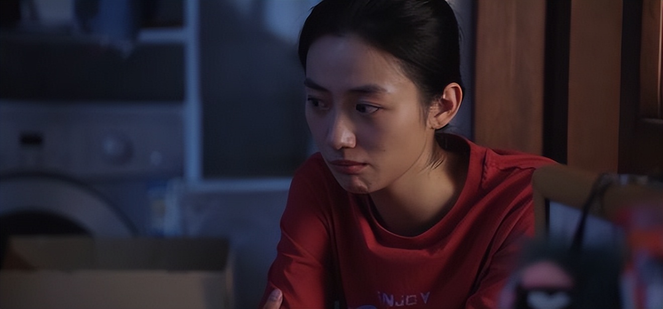 good guy!"Welcome", which was chased by Bai Baihe, was amazed by Xue Haojing's startling glance ...