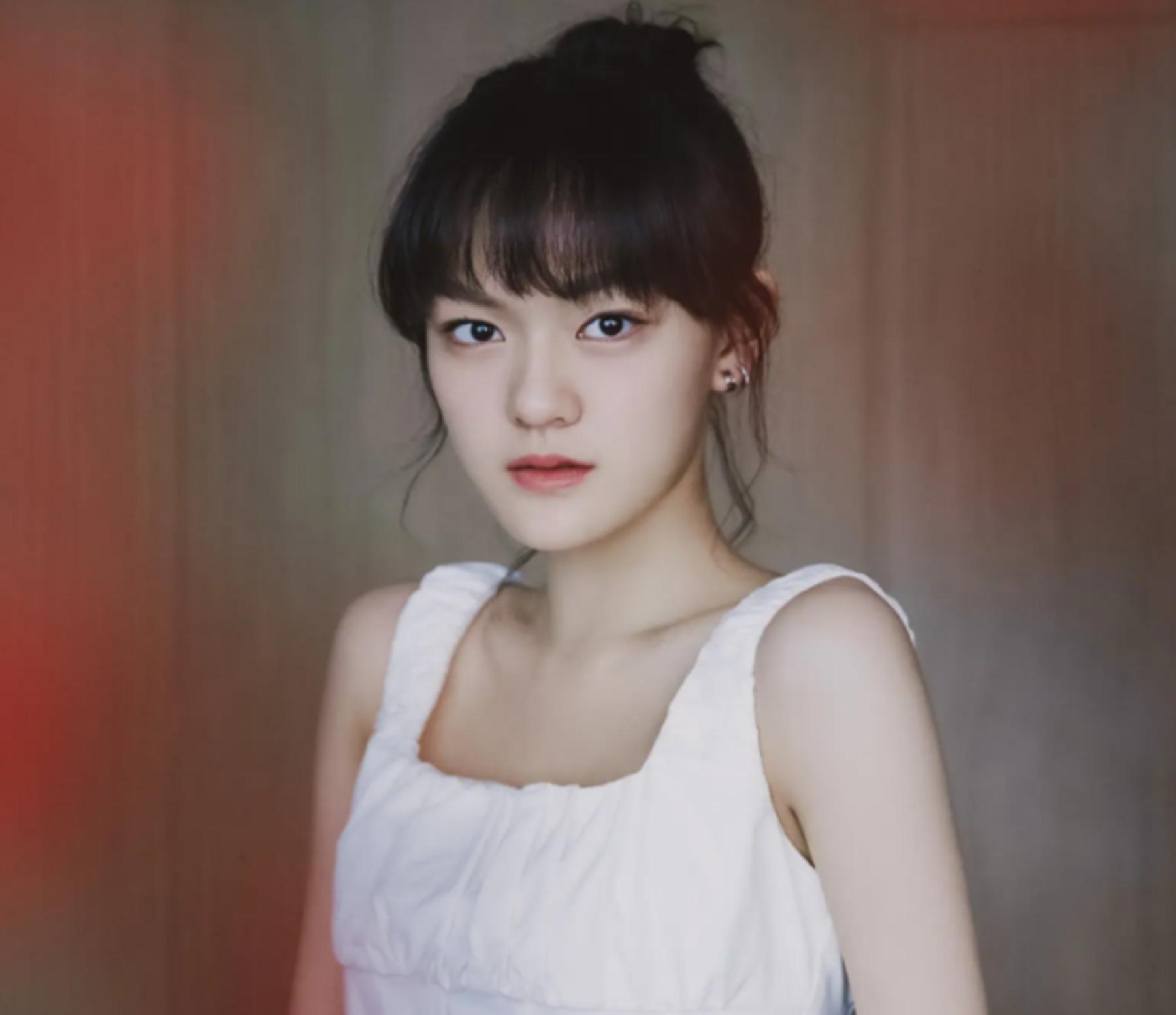 Wen Qi: She won the Golden Horse Award at the age of 15, her acting ...