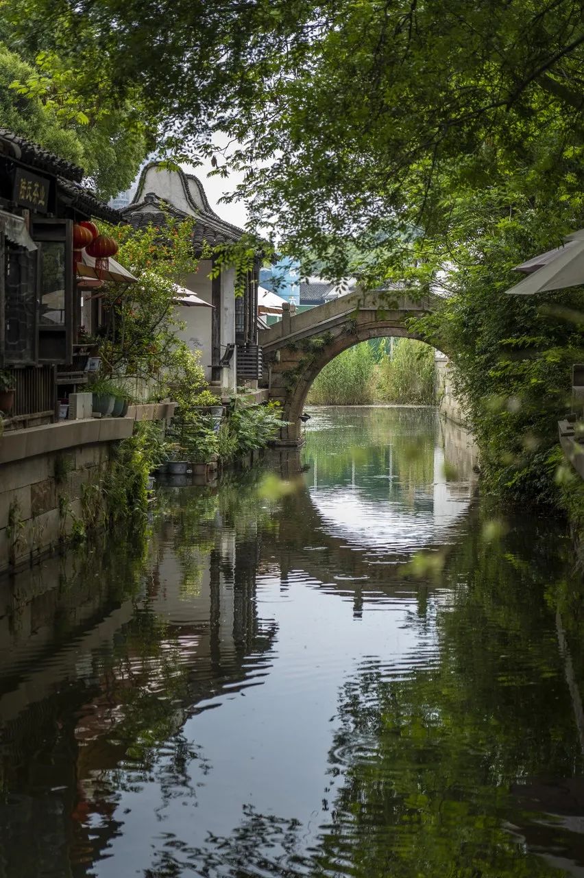 The location of Liu Yifei's "Meng Hualu" was exposed: this low-key town ...