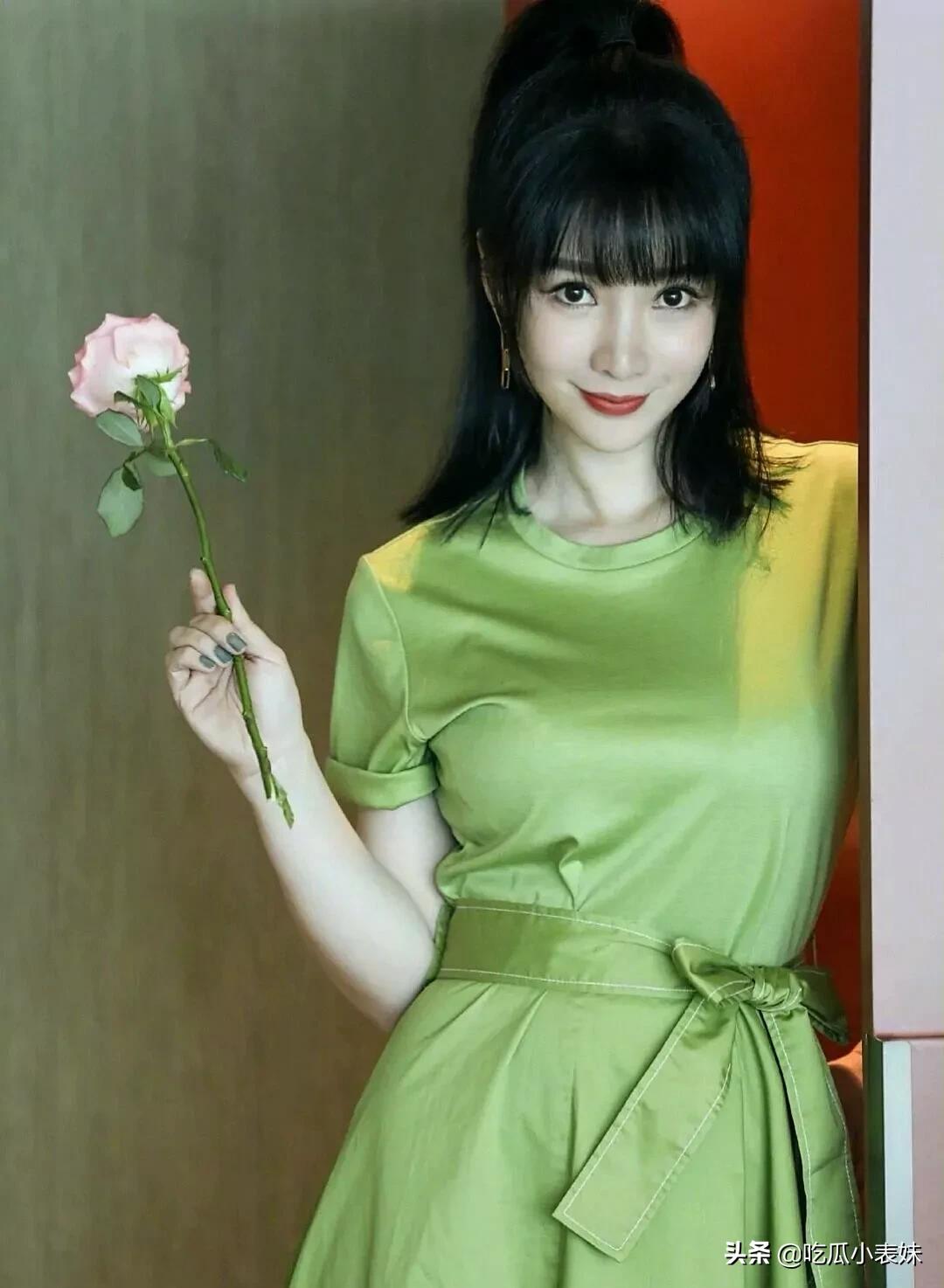 Liu Yan, proud figure, charming and moving - iNEWS