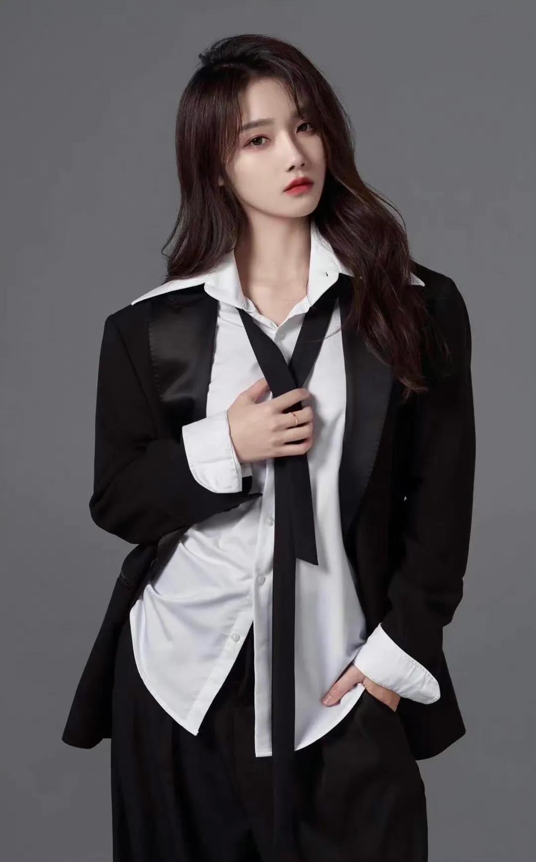 The cool and sweet Song Xinran - iNEWS